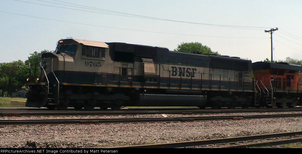 BNSF 9765